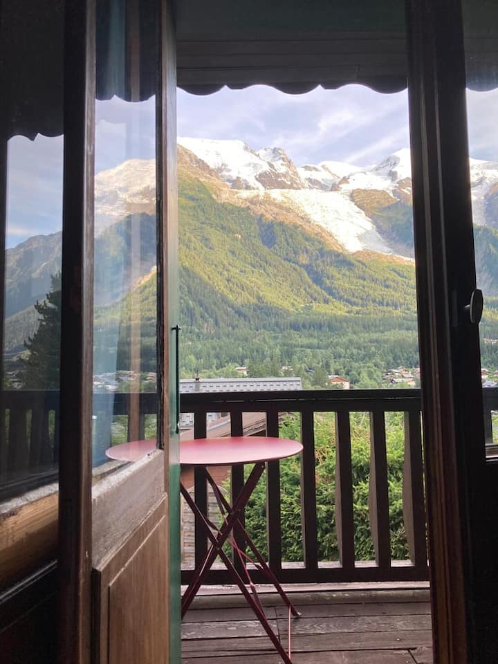 Studio Dans Authentique Chalet Face Au Mont-blanc - Les Houches