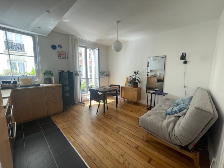 Spacious, Fresh Studio In Hype Location (The 11th) - Paris