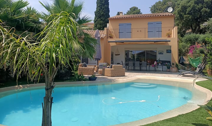 Jolie Villa  Avec Vue Mer - Bormes-les-Mimosas