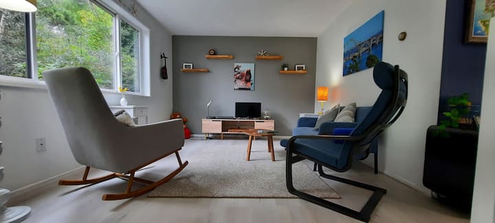 Peaceful 2 Br Condo Centrally Located In Newport - Newport, OR