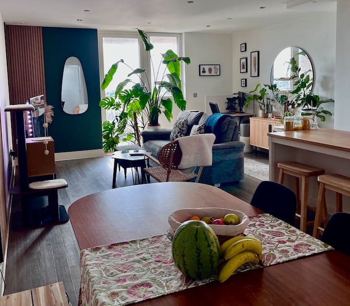 Beautiful And Spacious Double Room In West London - Hayes