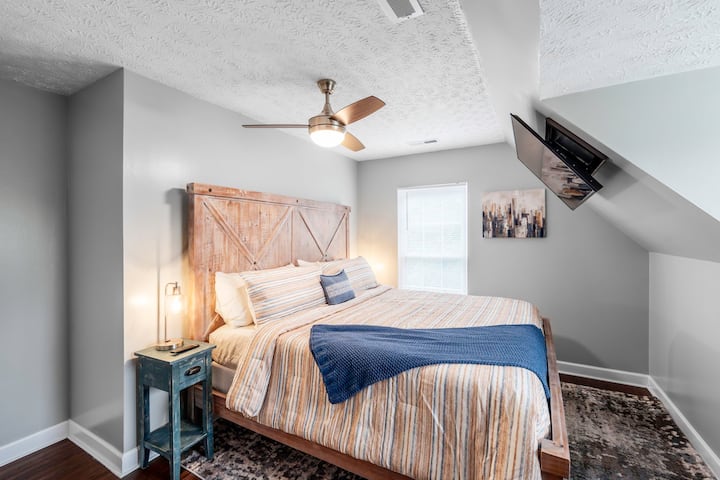 Indoor Hot Tub & Fire Pit, 6 Mi To Downtown Avl - Asheville, NC