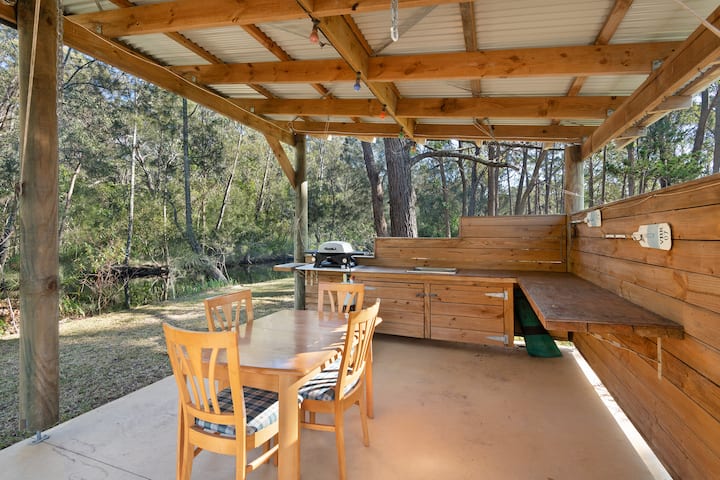 Blue Gum: Waterfront Retreat, Boat Ramp - Sussex Inlet