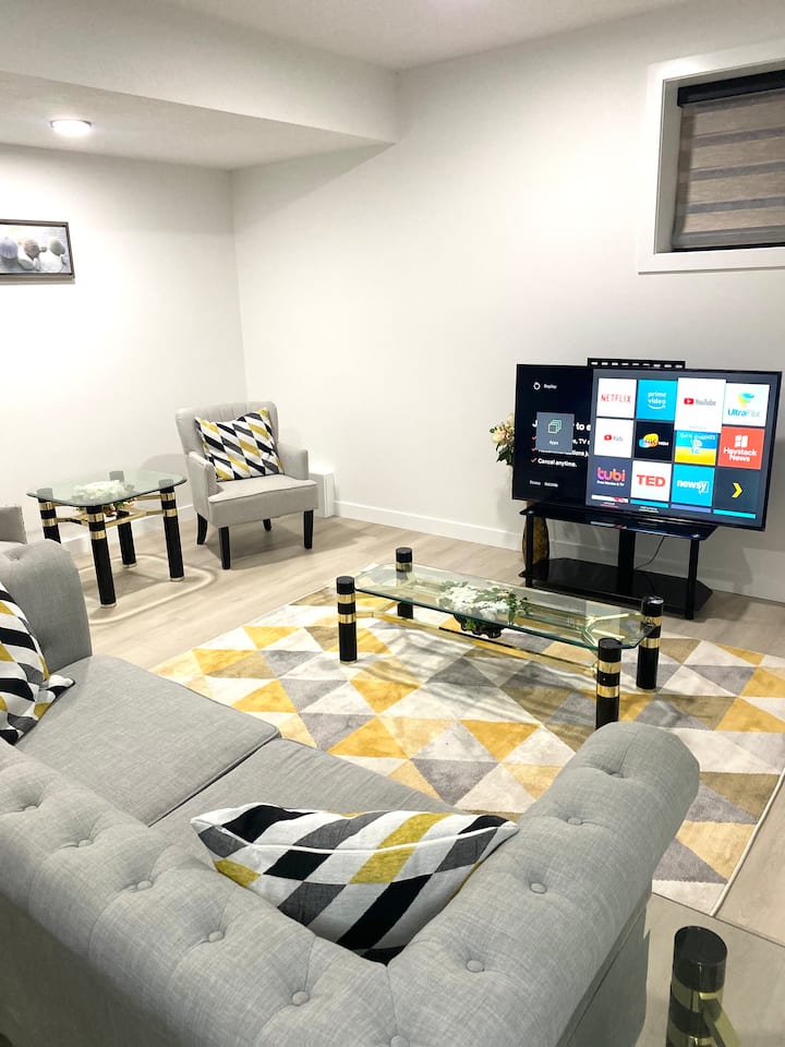 Spacious And Cozy 2 Bedrooms Basement Suite - Fort Saskatchewan