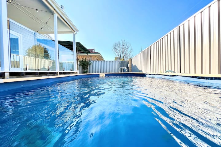 Broadway Cottage Airport/cbd/train/wineries Nearby - オーストラリア ウッドブリッジ