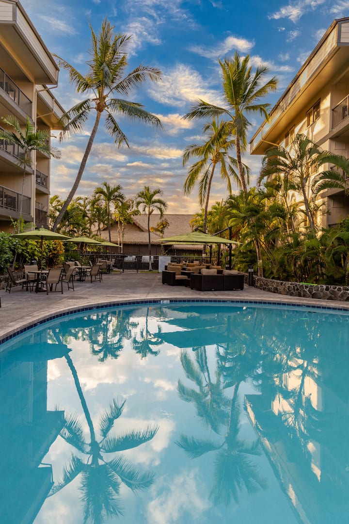 2br On Ironman Run Route Pool & Hot Tub Access - Kailua-Kona, HI