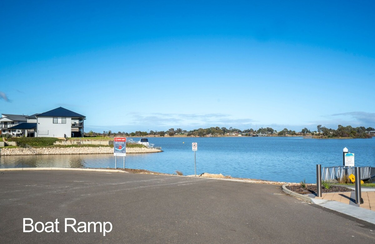 TheRiverbend43 Wellington Marina