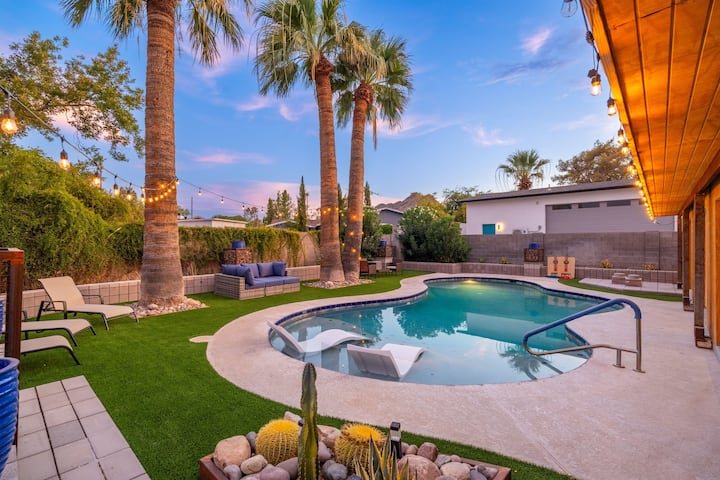 Heated Pool & Mountain Views! Luxury 4 Bed/4bath! - Phoenix