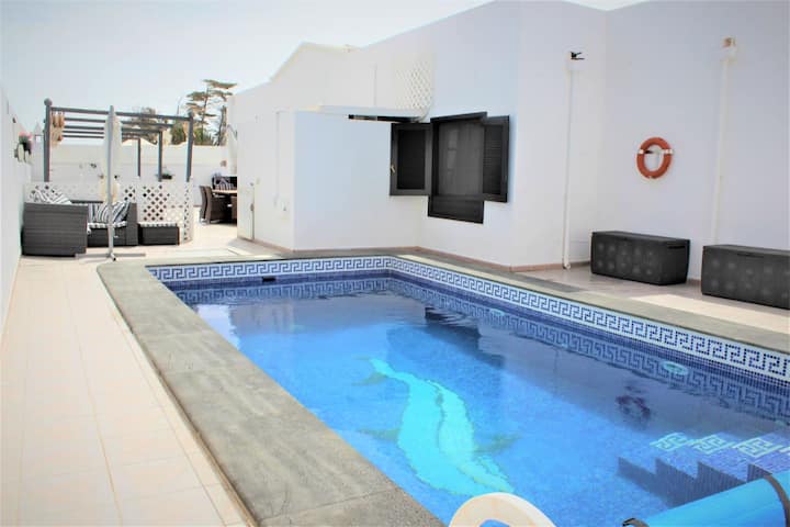 Villa Victoria 4 Bed/3bath/pool - Costa Teguise