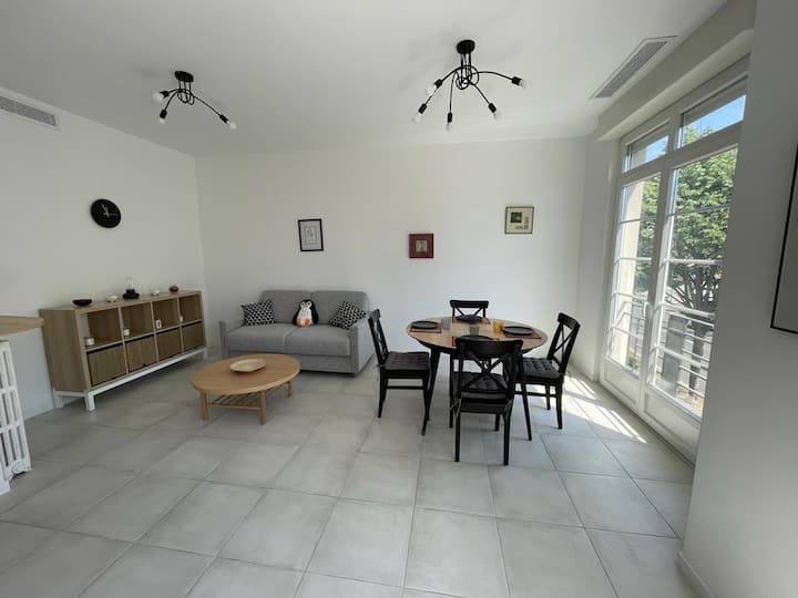 Espace Neuf Et Climatisé Pour 4 à Nice - Niza