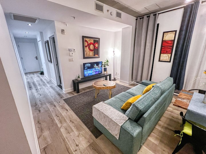 Downtown  Lively  Space /W Parking - Montreal