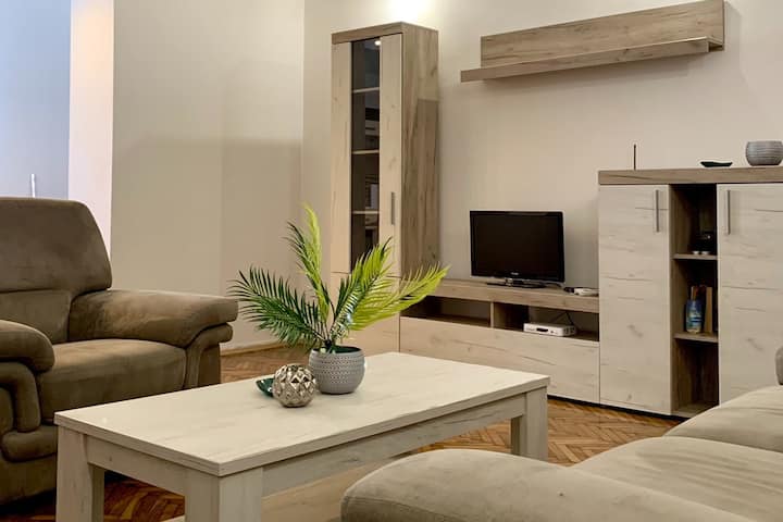 Central City Apartment - Skopje