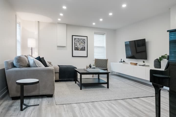 Little White Haus | Winery Access | Fire Pit | Bbq - Niagara-on-the-Lake