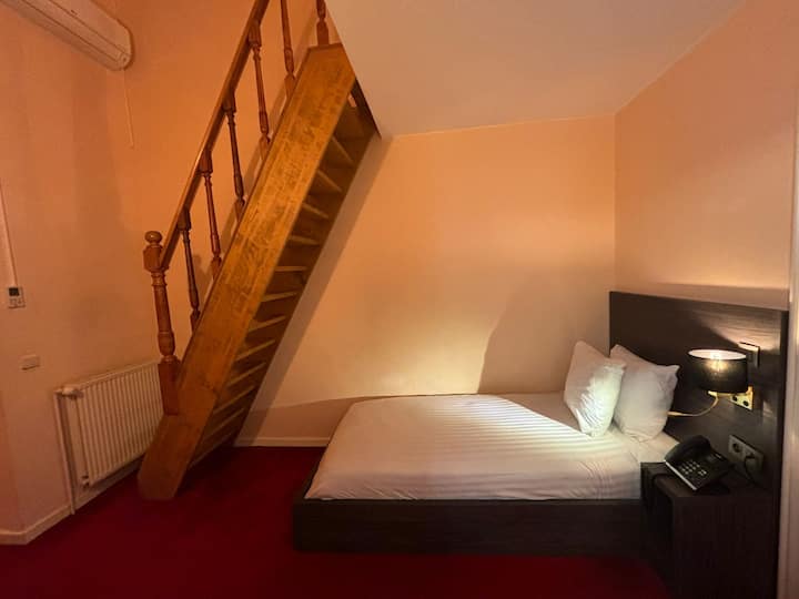 Quadruple Room With Ac - Bruselas