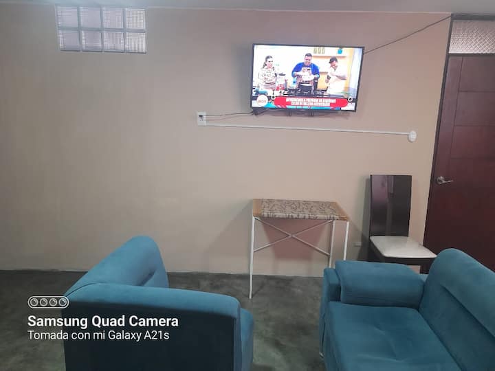 Comfy Apt+wifi+kitchen+smarttv+central At @Callao. - Callao