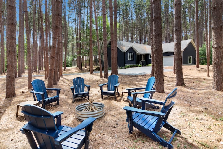 Bellaire Golf/ski Retreat+more At Schuss Mountain - Torch Lake, MI