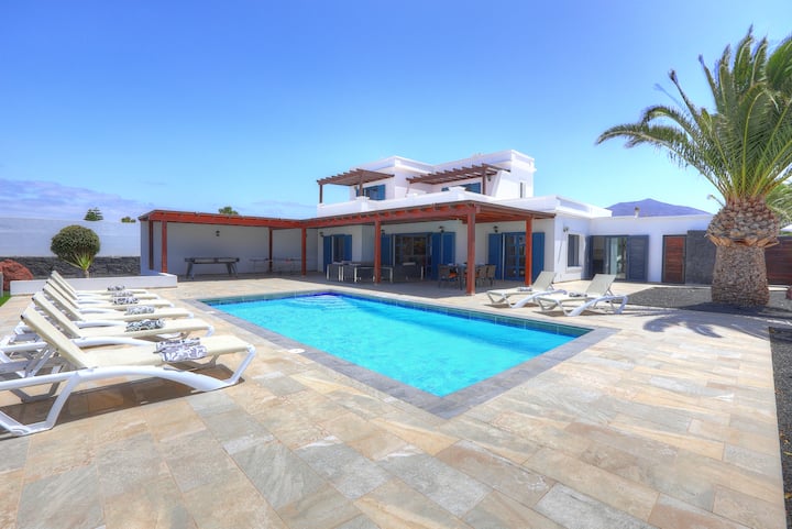 Villa Rubicón, Grand Jardin, Piscine 8mx4m, Wi-fi. - Playa Blanca