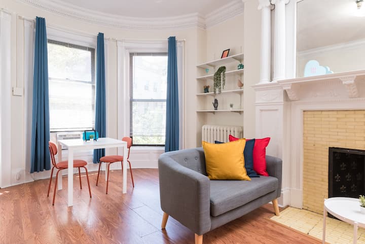 Walk! Location - 1 Bedroom/1 Bath - 2 Mins From T! - アメリカ ボストン