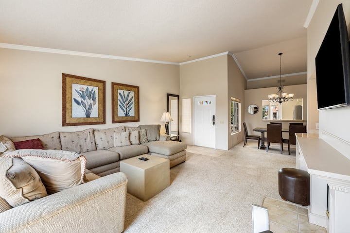 Resort Condo With Pool & Hot Tub Desert Falls Cc - Palm Desert, CA