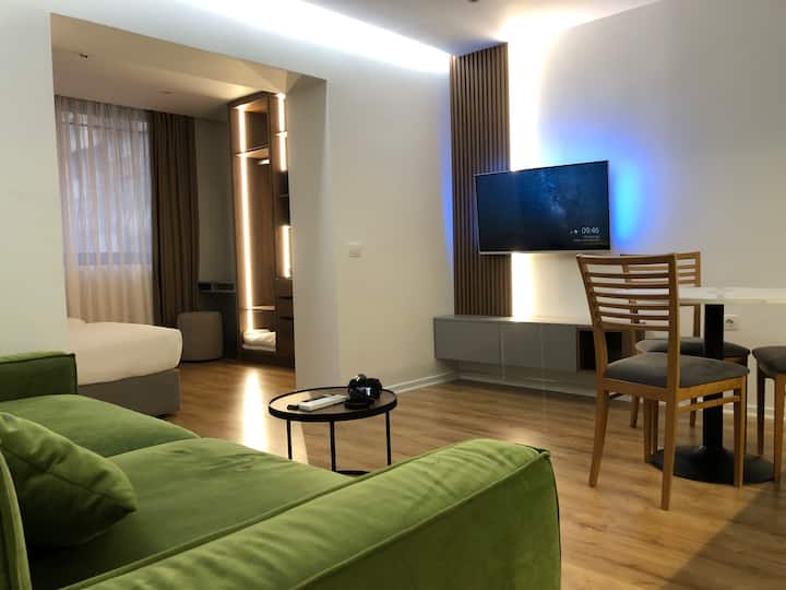 Forest | Modern 6unit Combo Complex Near Center - Tirana