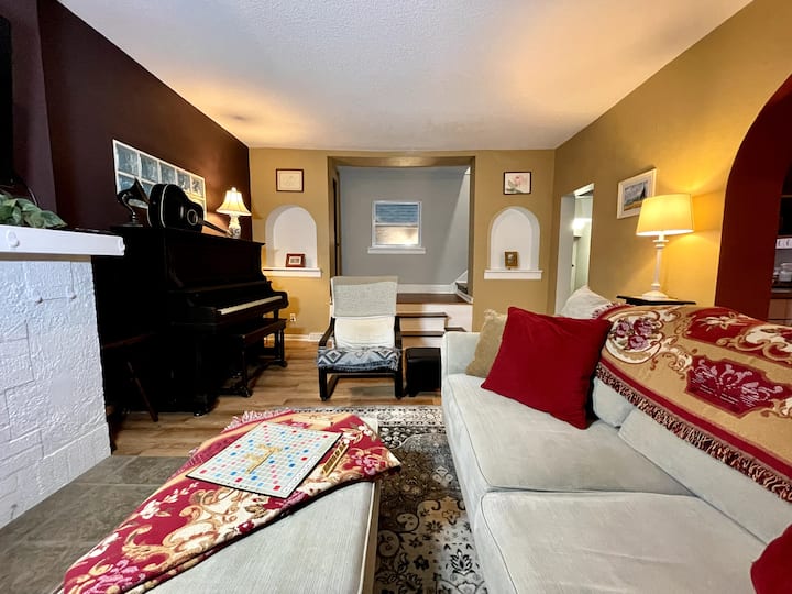 Mulberry Cottage - Kid And Pet Friendly! - Toledo, OH