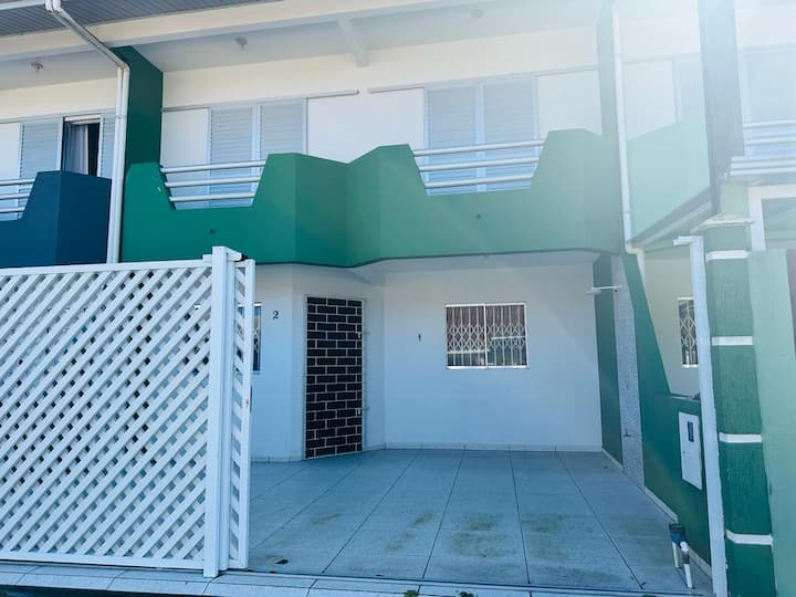 Sobrado Em Matinhos - Matinhos