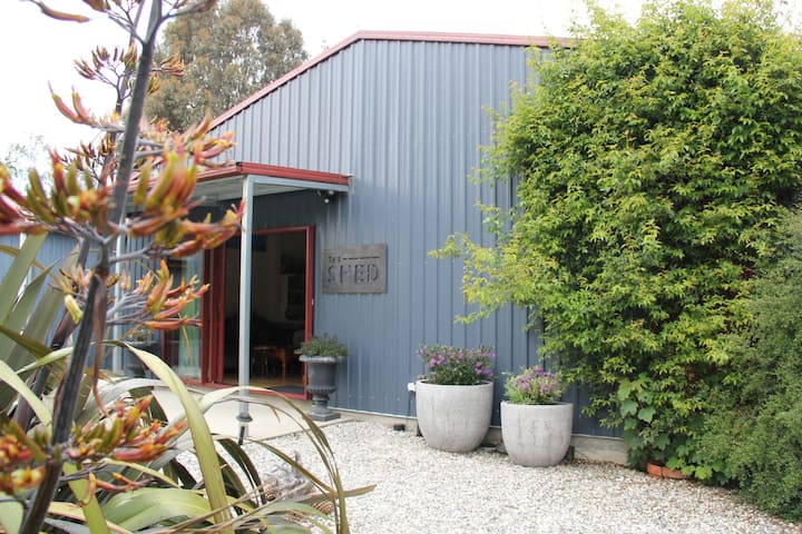 The Shed Guesthouse | 2 Bedroom - Wanaka