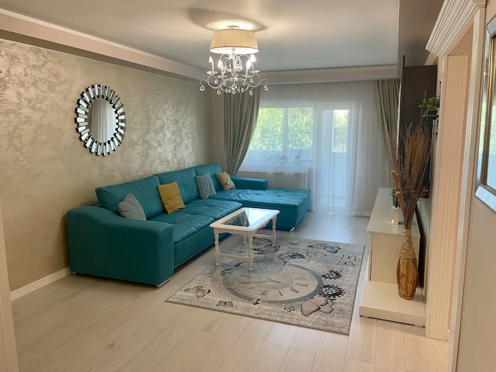 2 Bedroom Elegant Apartament - Constanța