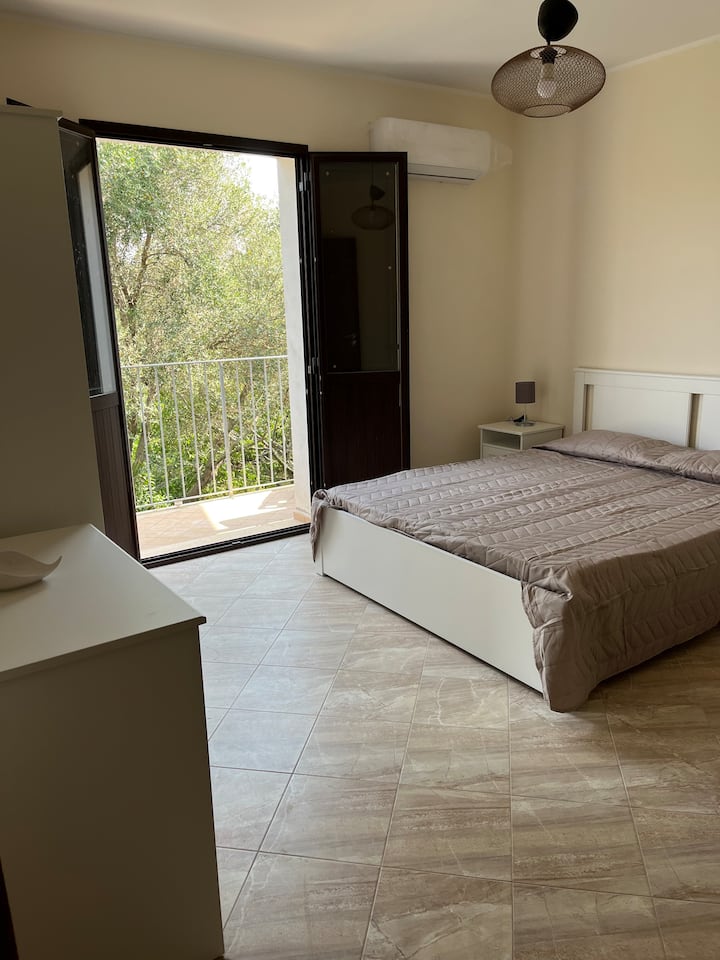 Trilocale Con Ampio Giardino - Palmi