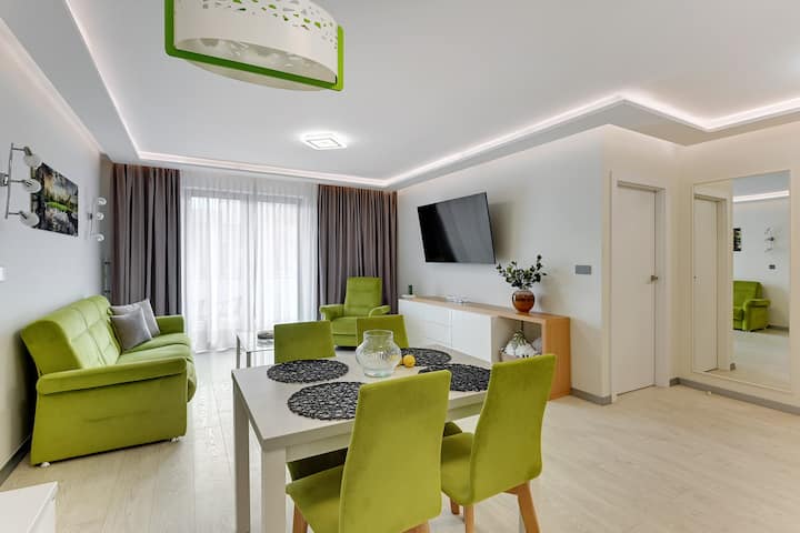 Riverside | City Center & Parking | Aura Island 51 - 그다인스크