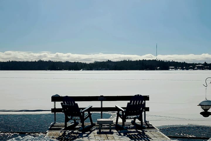1 Bedroom Cottage Located On Trout Lake North Bay - North Bay