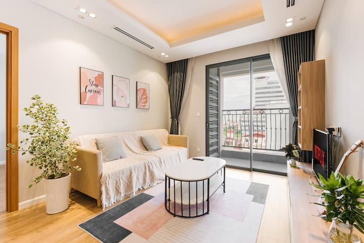 [Free Pickup] 3brs Apt Bathtub/washer/netflix - Hanoi