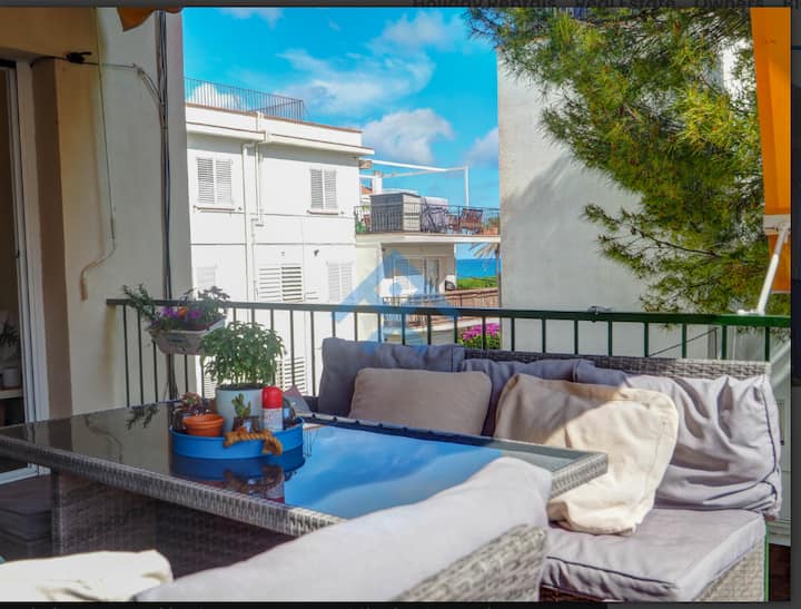 Sausalito Beach Apartment - Sitges