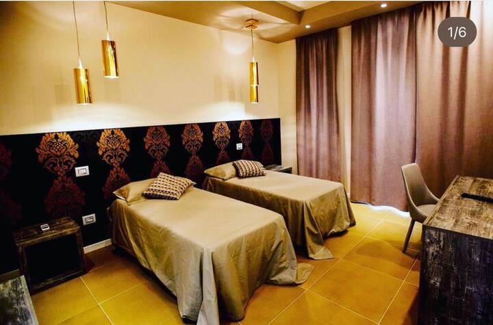 Stanza Di B&b, Nuova Struttura - Vibo Valentia