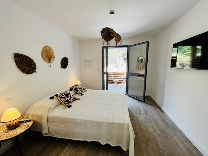 Chambre Double Avec Terrasse N°3 - Cap Corse