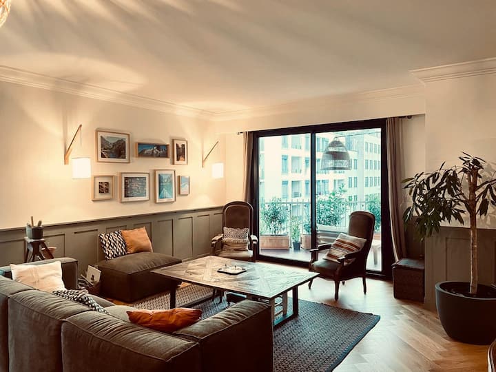 Superbe Appartement T5 - 157m² (Parking, Terrasse) - Lione