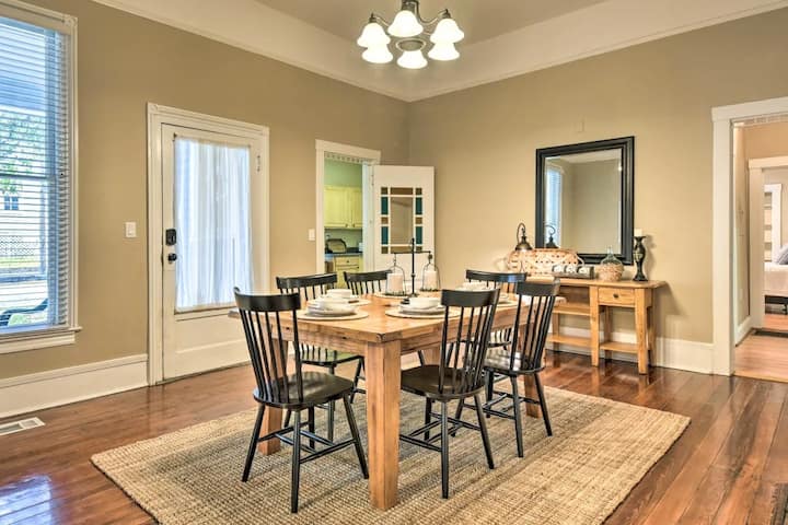 Victorian Manor: Historic Lux Near Ocala's Best - Ocala, FL