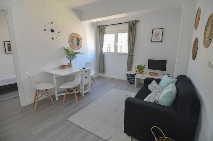 Bright And Cozy Apartment - Valencia
