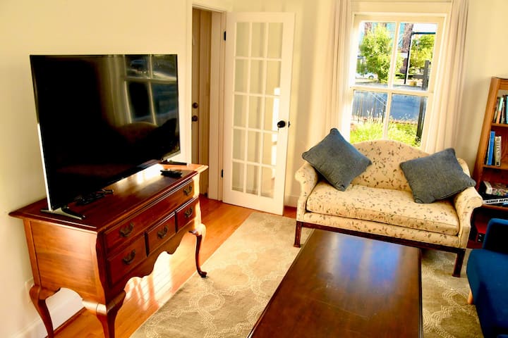Updated Historical Home Close To Dc *Free Parking* - Oxon Hill, MD