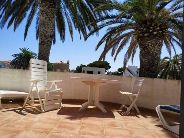 Appartamento In Villa Sul Canale - Empuriabrava