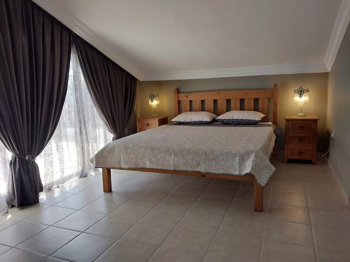Apartment In Girne, Cyprus - Girne