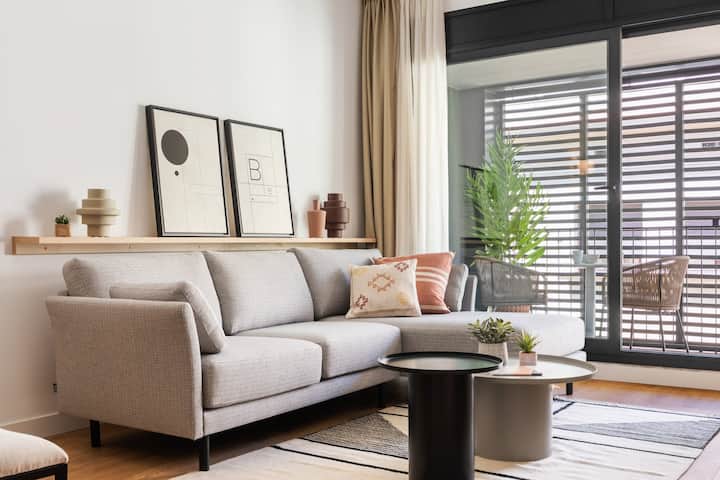 Cozy Two Bedroom Apartment In Gracia - Barcelona