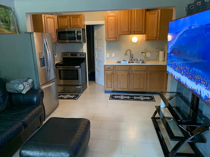 Beautiful Apartment In Daytona Beach 1 Bed 1 Bath - Daytona Beach, FL