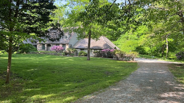 The Single Family Pond House - Newtown, CT