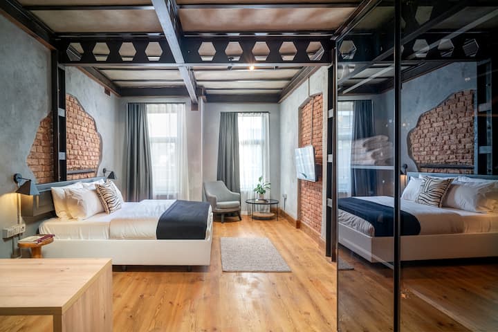 Suite Room With Dedicated Work Space For Nomads - Karaköy