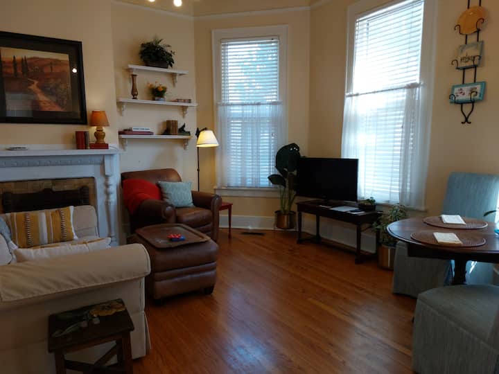 Vintage Style W/modern Comforts - Little Rock, AR
