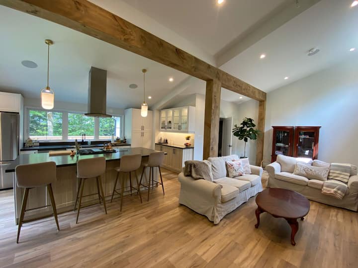 Charming Oasis In Muskoka Huntsville - Huntsville