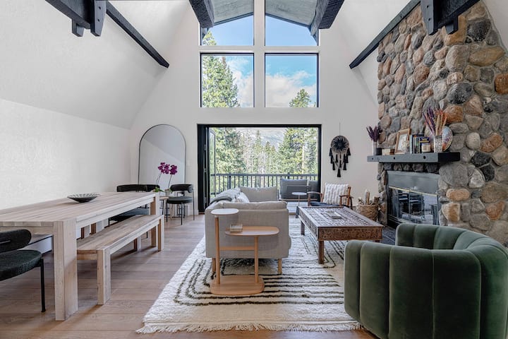 Modern Mtn Ski Chalet - Luxe Mtn Retreat With View - Breckenridge, CO