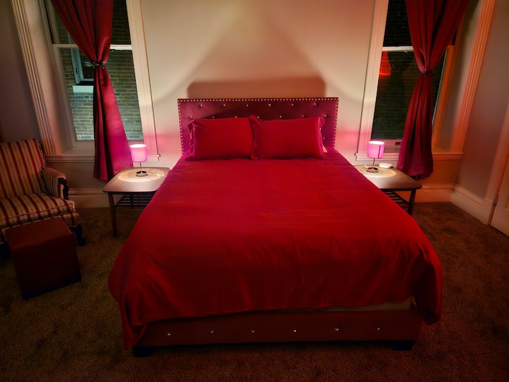 Lafayette Square Inn - Burgundy Room - St. Louis, MO