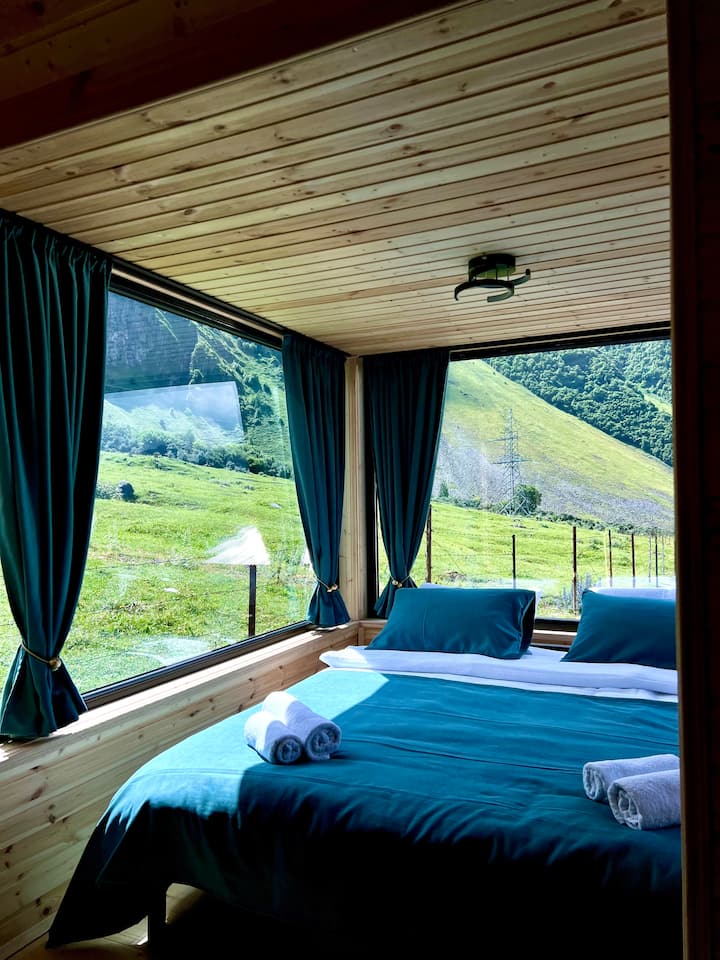 Kazbegi Inn Cottages